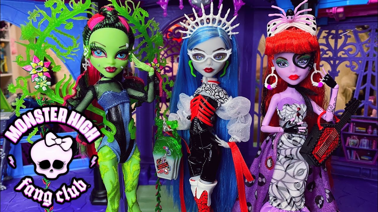 (Adult Collector) Comparing Monster High Fang Club Dolls! - YouTube