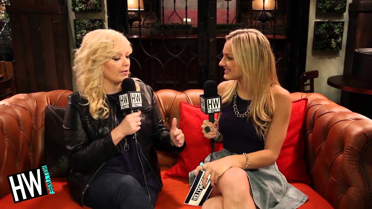 Baby Daddy' Cast Talk Christmas Special 2013! (EMMA'S FIRST CHRISTMAS ...