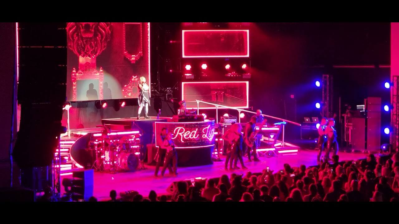 TLC - Take Our Time & Red Light Special (CrazySexyCool Tour) - YouTube