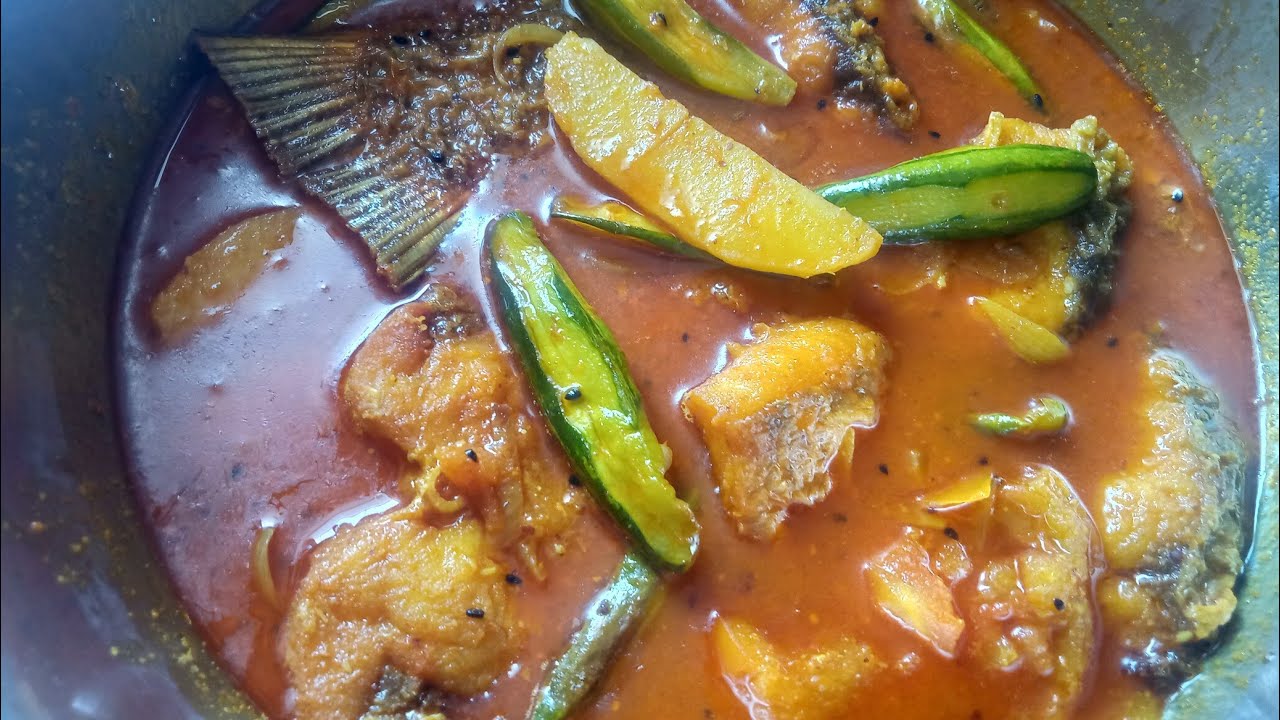 পটল দিয়ে সুস্বাদু রুই মাছ - RUI FISH WITH POINTED GOURD - POTOL RUI ...