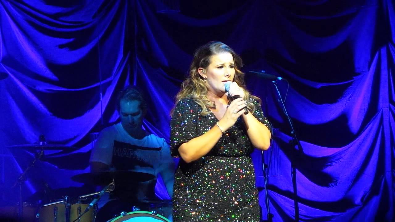 Skyscraper - Sam Bailey Concert - YouTube