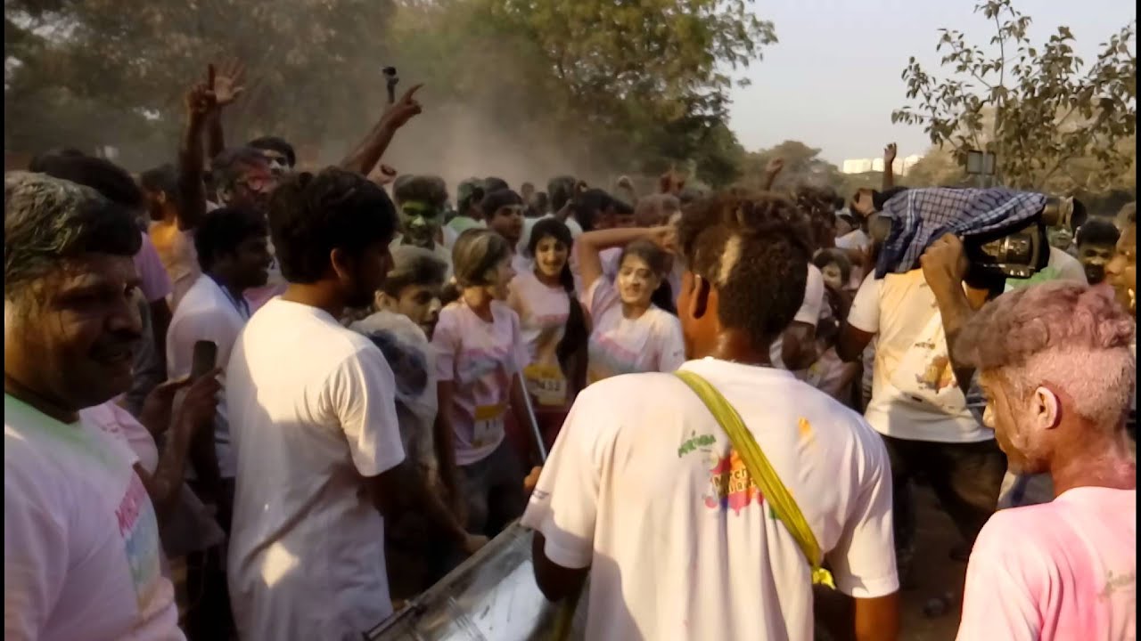 Mirchi Holi Run - YouTube