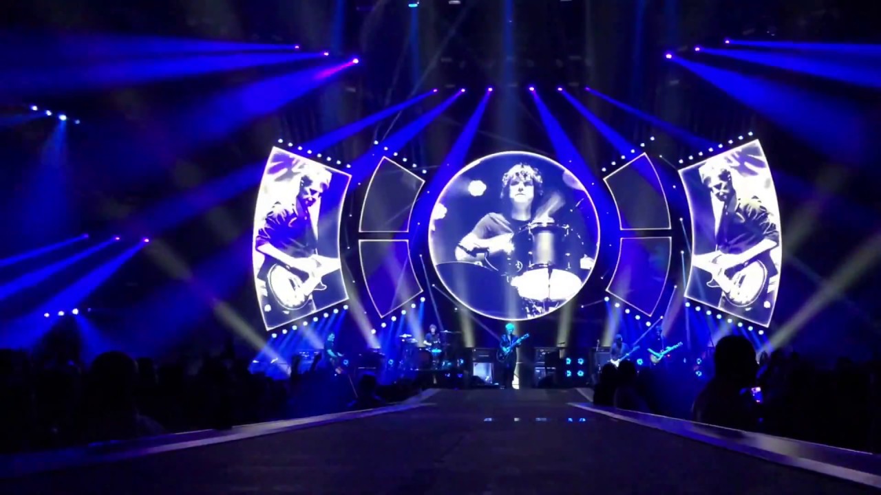 Indochine - Song For A Dream, live 13 Tour (extrait) - YouTube