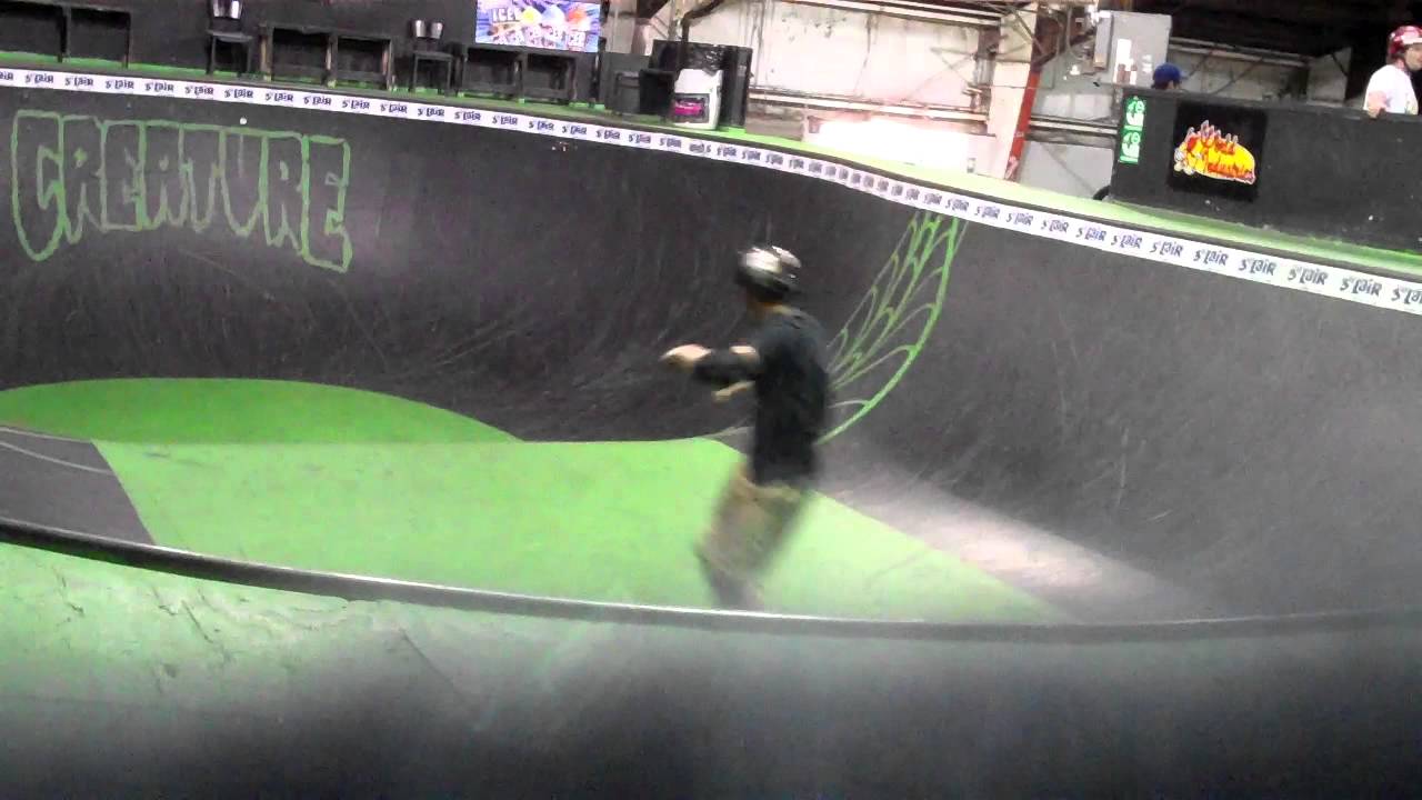 Skating the 3RD LAIR BOWL - YouTube