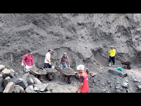 THICK FOG HAZARDS MINING ACTIVITIES - YouTube