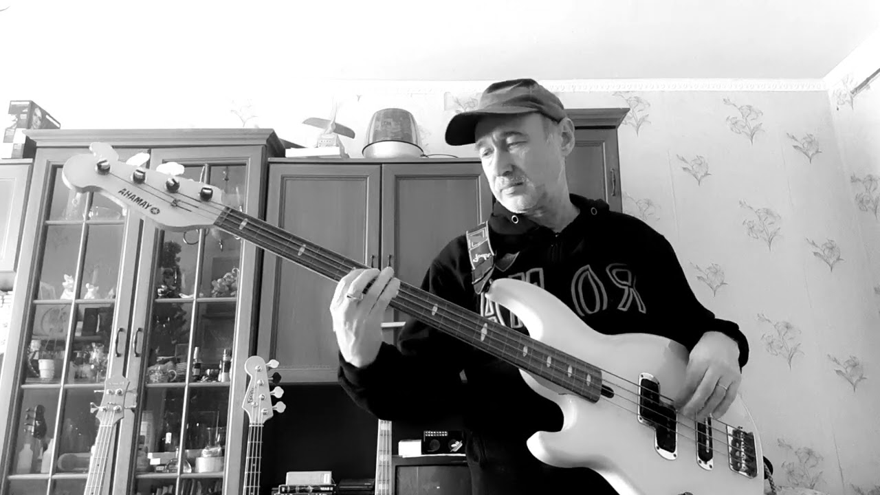 Valery Subbotin fretless bass cover: "Beyond The Horizon" ( Mezzo Forte ...