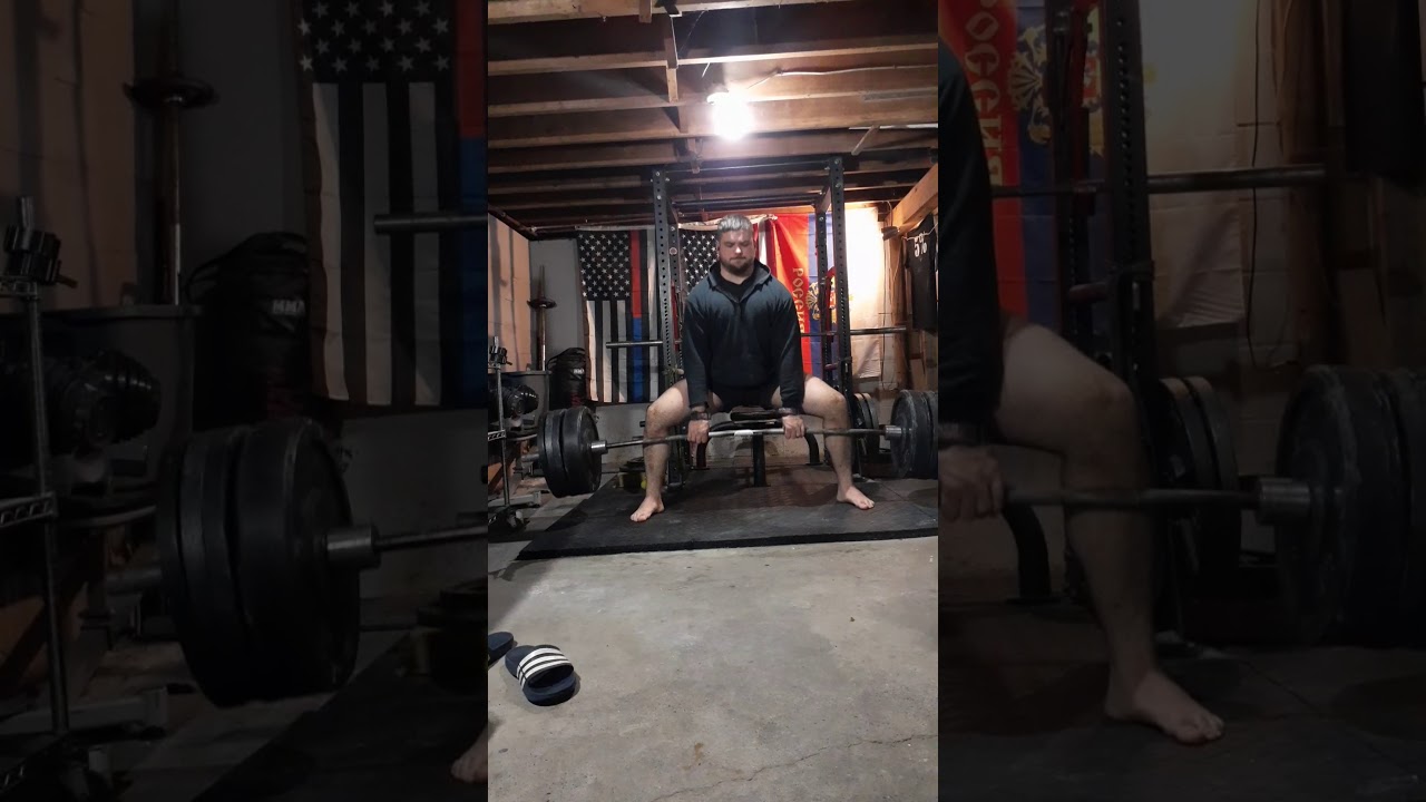 Heavy deadlifts plus deadlift fail - YouTube