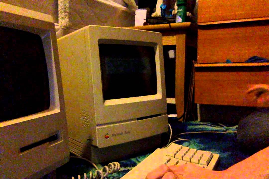 Macintosh Classic Booting from ROM - YouTube