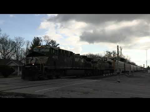 NORFOLK SOUTHERN GE AC44C6M Northbound Manifest Mix Freight - YouTube