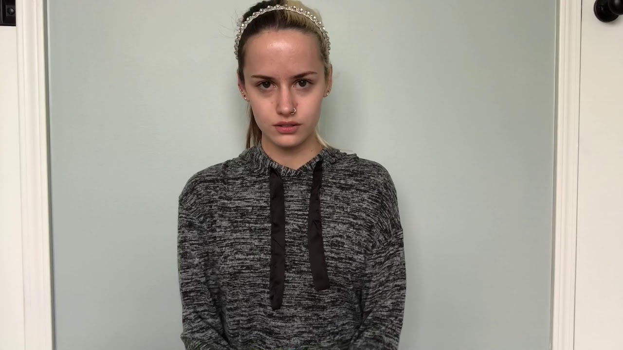 You Should See Me in a Crown Sign Language - YouTube