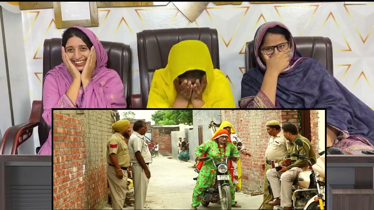 ATRO CHATRO😂- PULIS NAKA - FULL COMEDY - pakistani Girls Reaction - YouTube