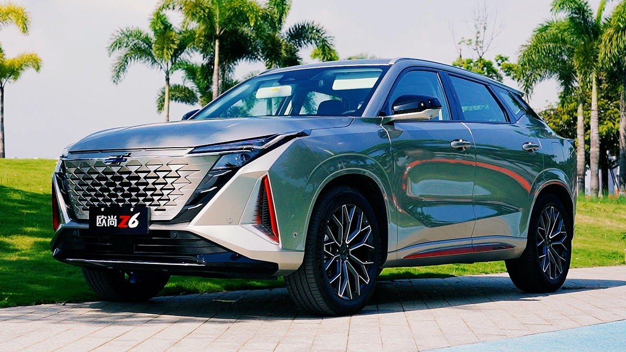 10万出头的SUV配置天花板？这台长安欧尚Z6内卷出了新境界 - YouTube