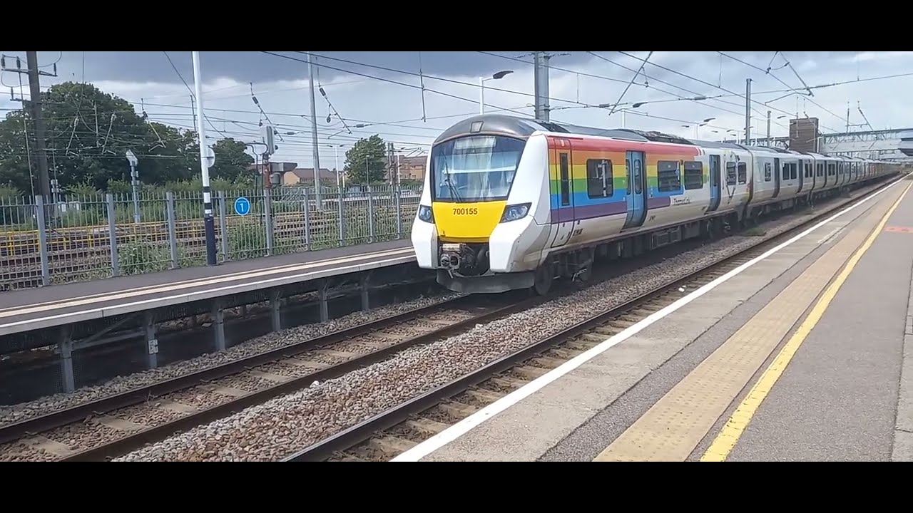 Thameslink 700155 - YouTube
