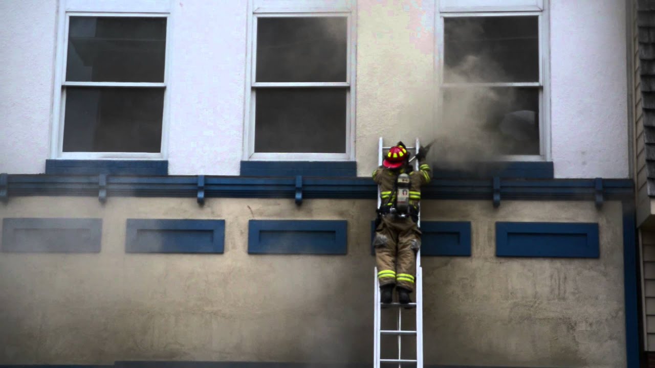 Structure Fire - Cambridge Maryland - Salvation Army Thrift Store - YouTube