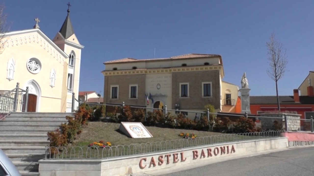 Castel Baronia e Morra: insieme nel nome di Mancini e De Sanctis - YouTube