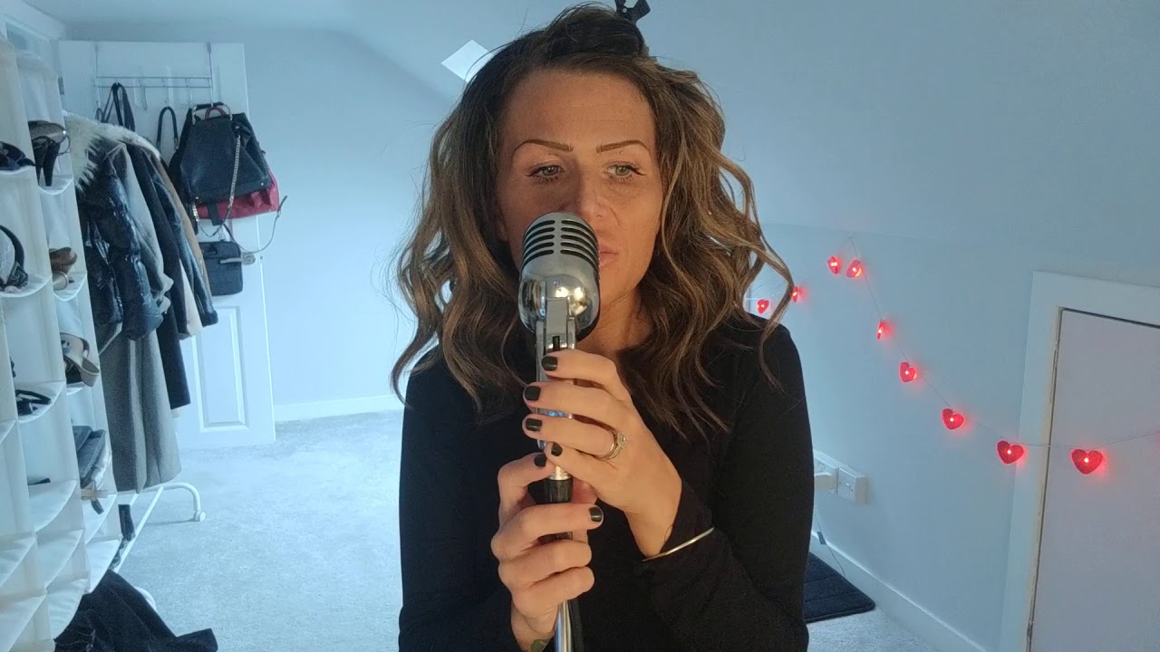 Lisa Jean Miet cover - Emeli Sandé - Read all about it - YouTube