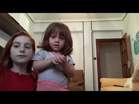 Mi hermana de tan solo 2 años bailando twerk y flamenco con sus canciones favoritas😱😱😱😱😱😱