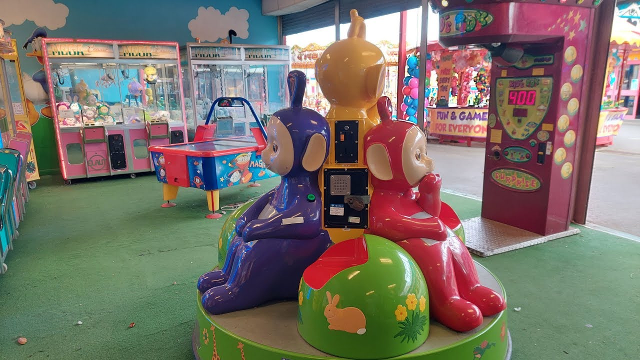 Jolly Roger Teletubbies Carousel Kiddie Ride - YouTube