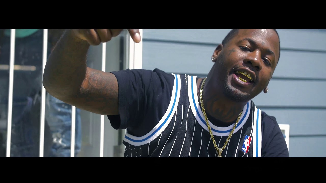 Alley Boy ft Don Ace - No Vouchin - (Official Music Video) - YouTube
