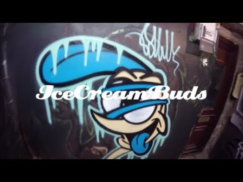 Studio Session / Spray Painting A Graffiti Character #7