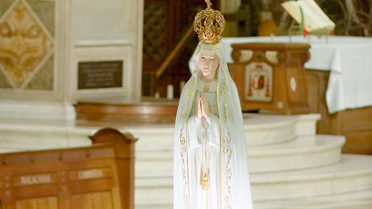 Our Lady of Fatima Farewell Procession. A Day With Mary - YouTube