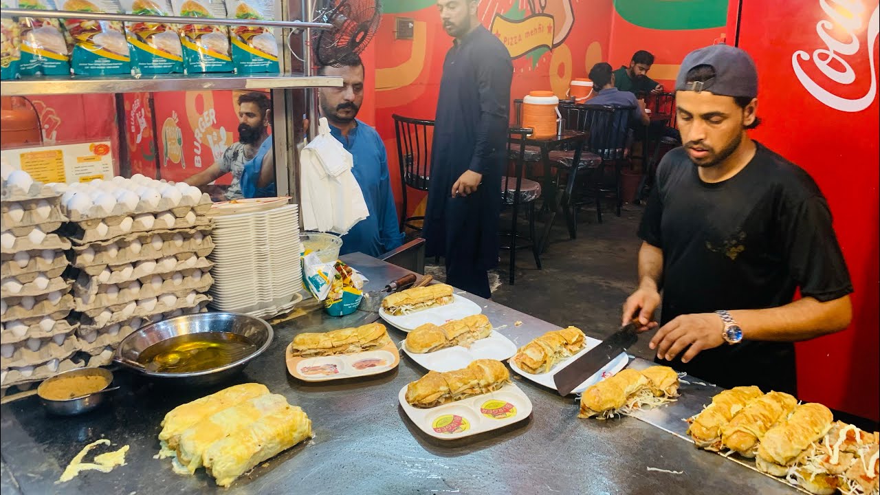 Double Anda Burger ! Anda Shami Burger Street Food Pakistan ! Famous ...