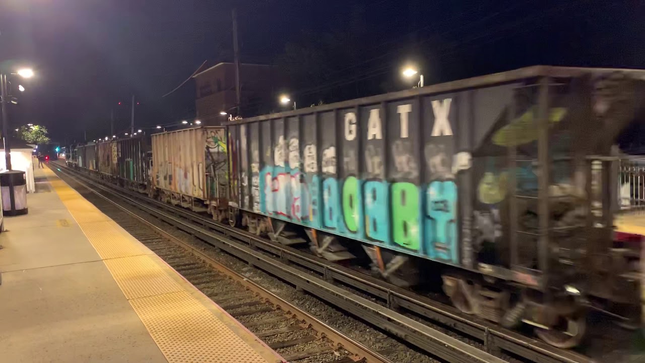 NYAR RS 80 ELEPHANT STYLE GP38-2 271/261 - YouTube