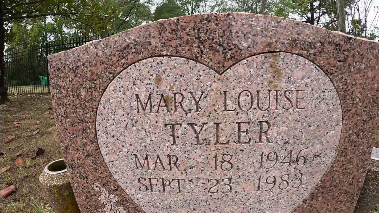 Mary Tyler Grave. KFC Murders Massacre. Kilgore, Tx. - YouTube