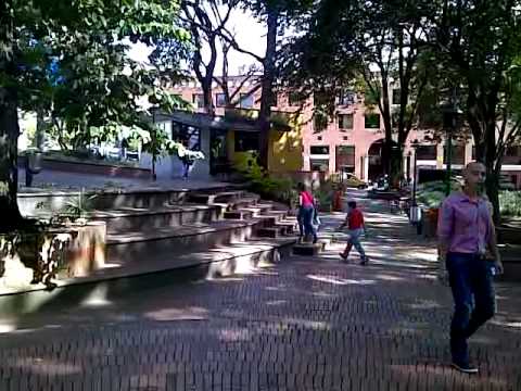 MEDELLIN - PARQUE DEL POBLADO - YouTube