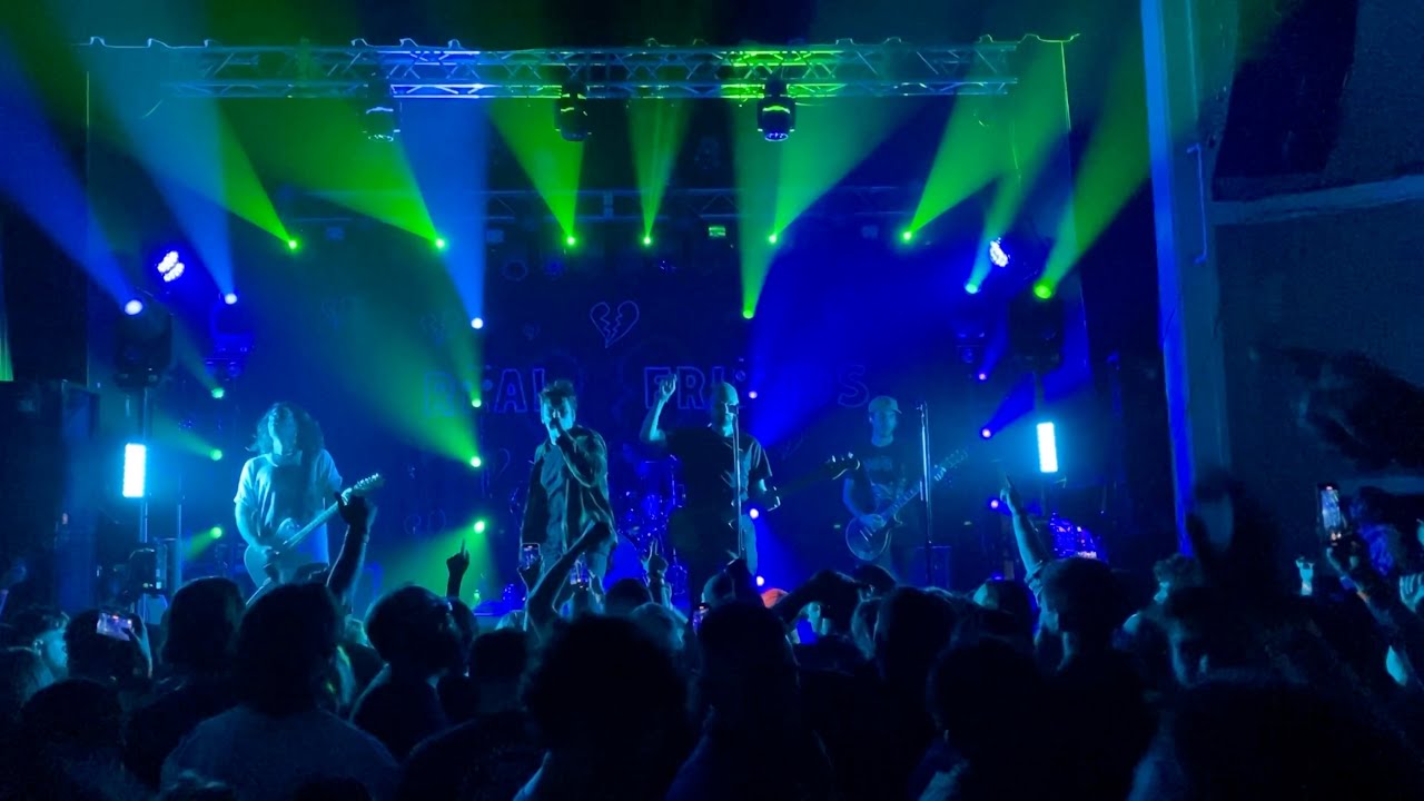 Real Friends - Mess (Live) 12/5/23 @ Lincoln Theater Raleigh, NC - YouTube