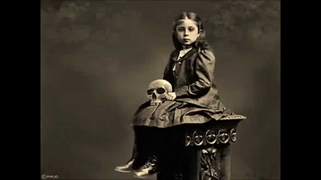 Very creepy version of this old man- halloween - YouTube