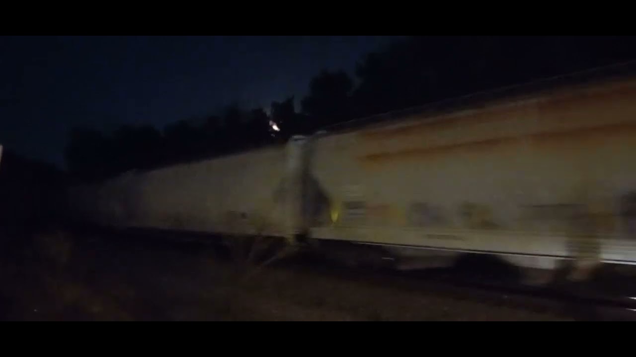 NS 243 with UP 5843 AC44CWCTE and UP 8662 SD70ACE - YouTube