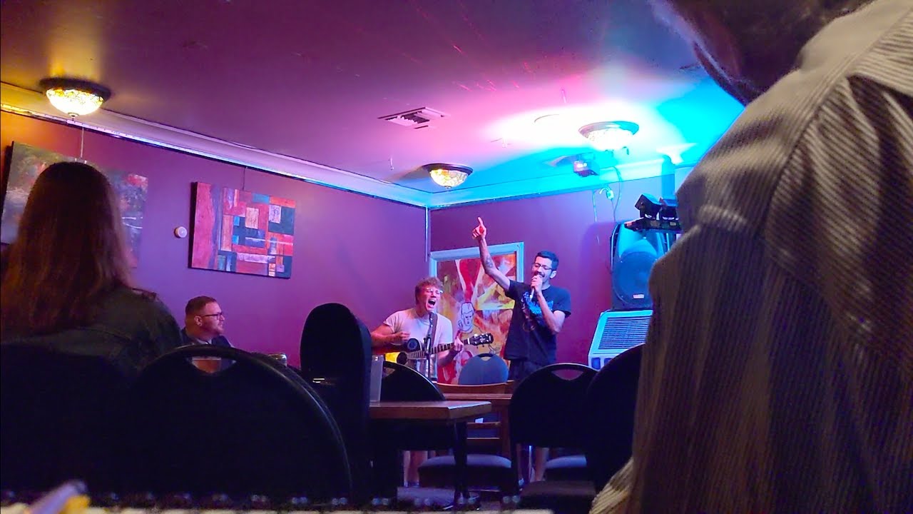Wool Sweater: Twin Size Mattress (Live @ Pour Boy Pub 31-08-2022) - YouTube
