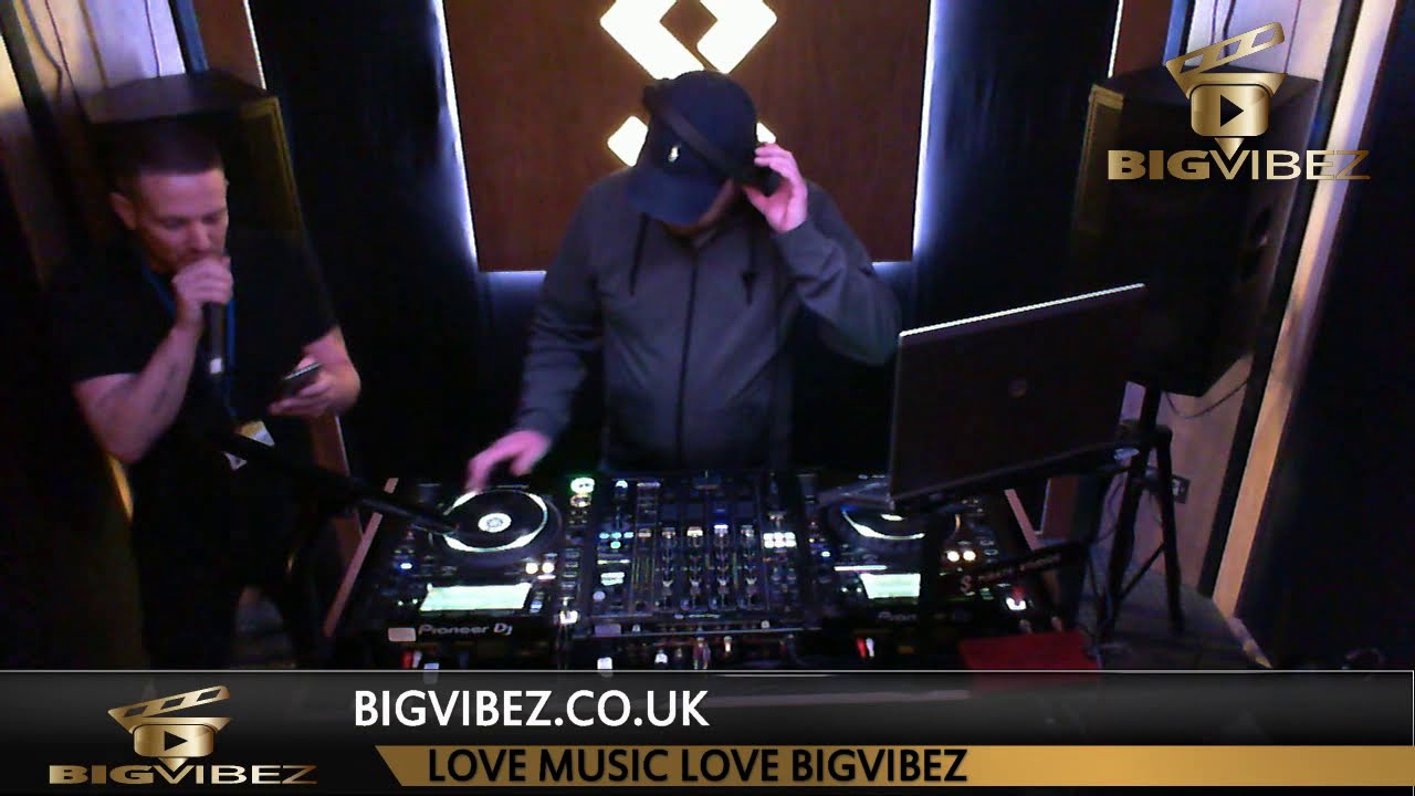 DJMT & Simon Knowles Live on BigVibez from Pirate Studios - YouTube