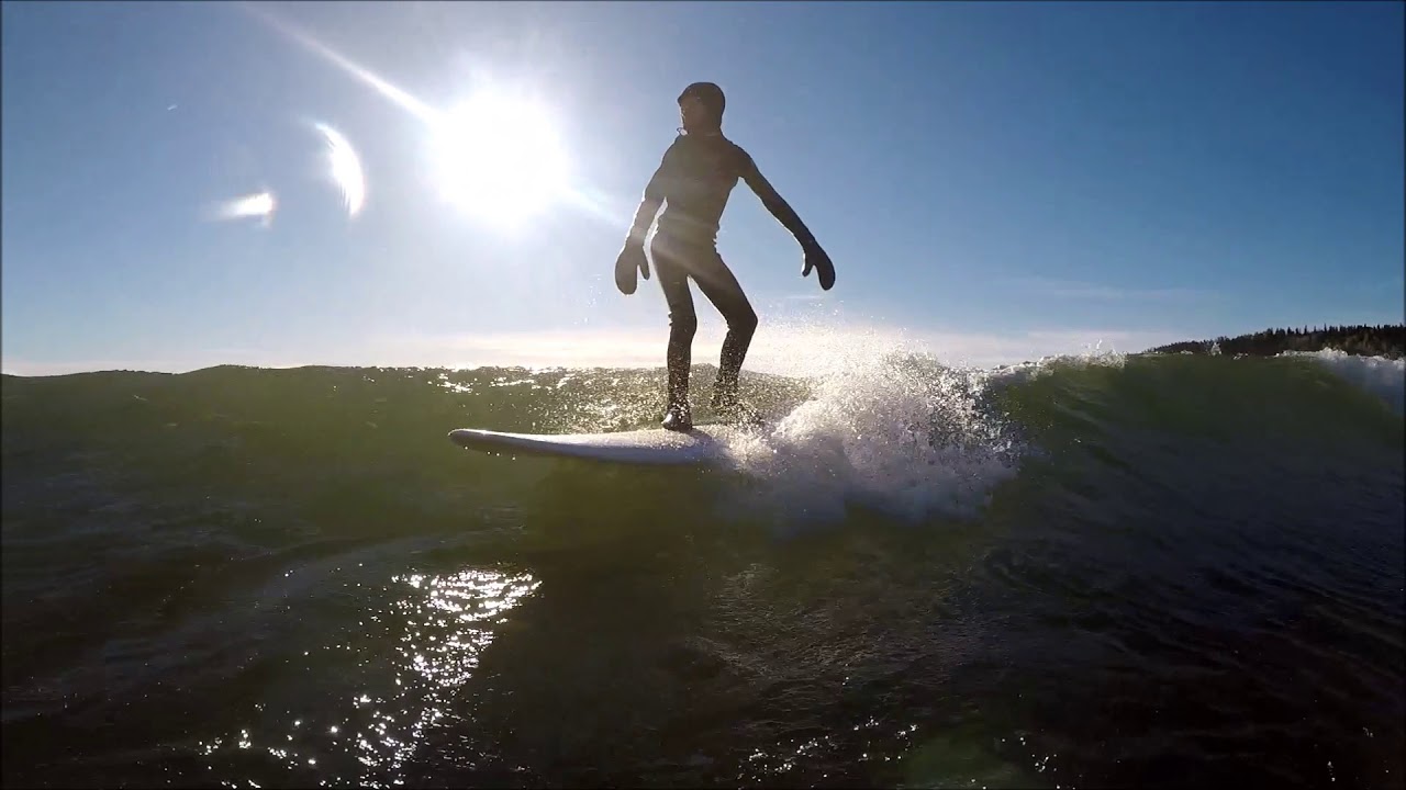 Surfing a sunny October day at Salusand - YouTube
