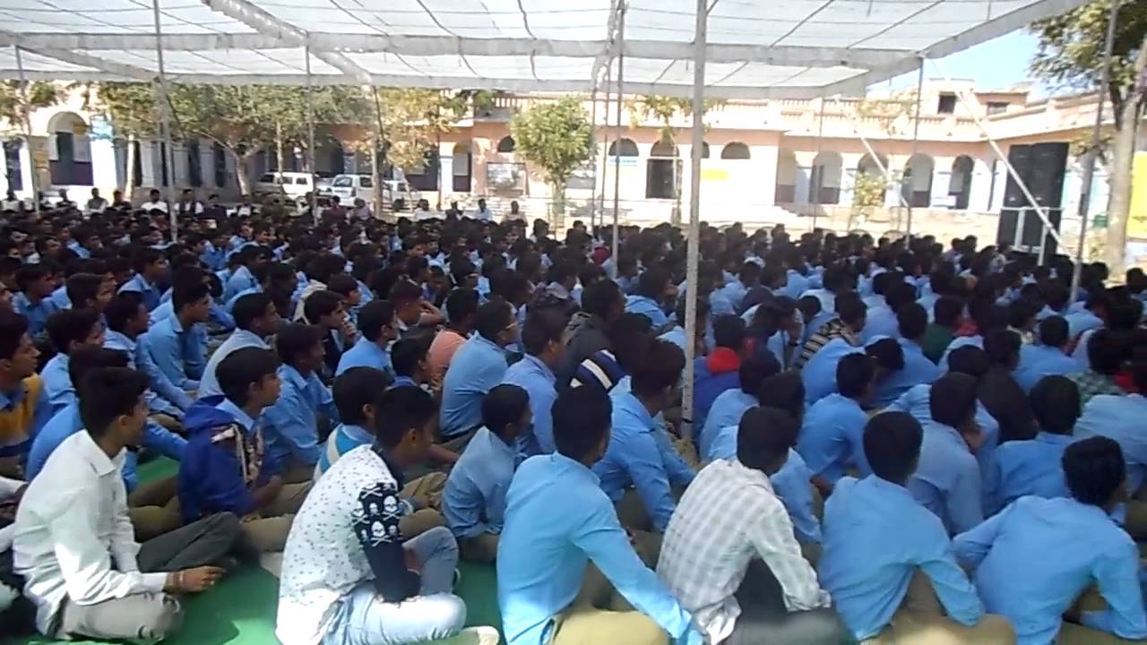 Dr. Abhilash Modi telling his popular Motivational Shiv Parwati concept ...