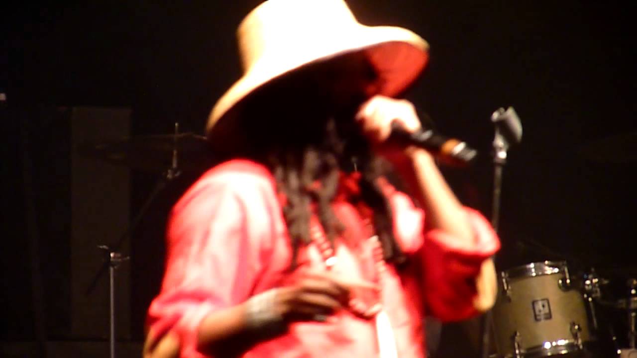 K-os - Crabbuckit @ the Sound Academy in Toronto - YouTube