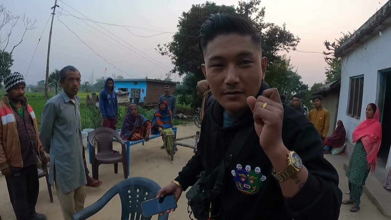 Larka ki ye halat par Madad karne koi Taiyar Nahi.@Tibetan vologer @Ted ...