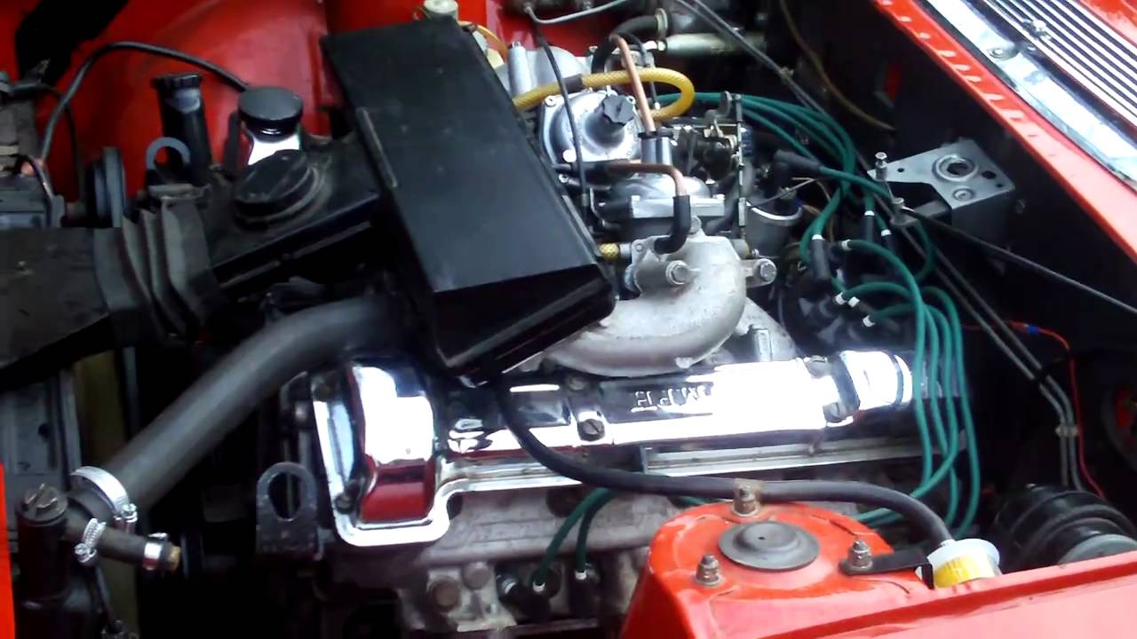 Triumph Stag V8 revving - 6000rpm - YouTube