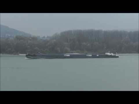 MS RoRo Heilbronn Frachtschiff (Autotransporter) auf der Donau - YouTube