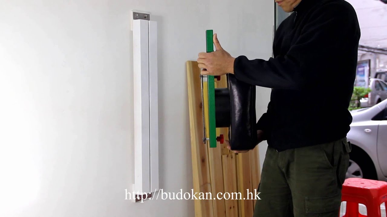 Measure Your Punching Power 测量你的出拳力量 - YouTube