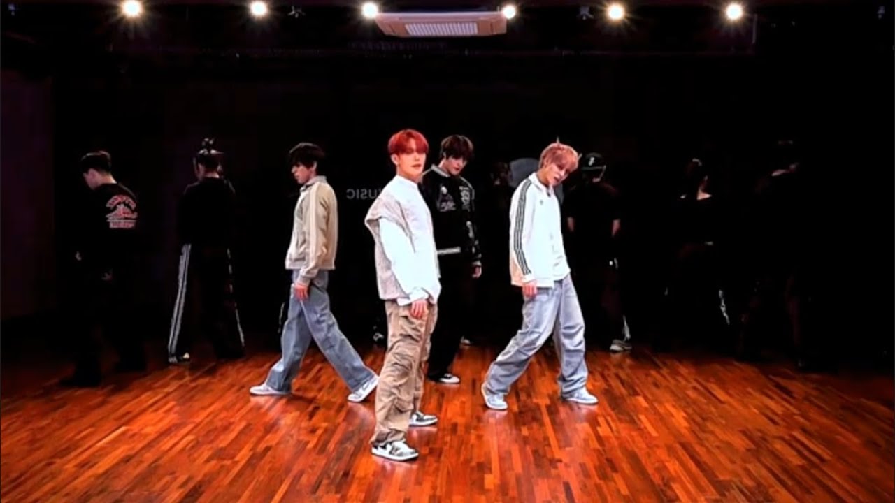CIX - Thunder [Dance Practice Mirrored] - YouTube