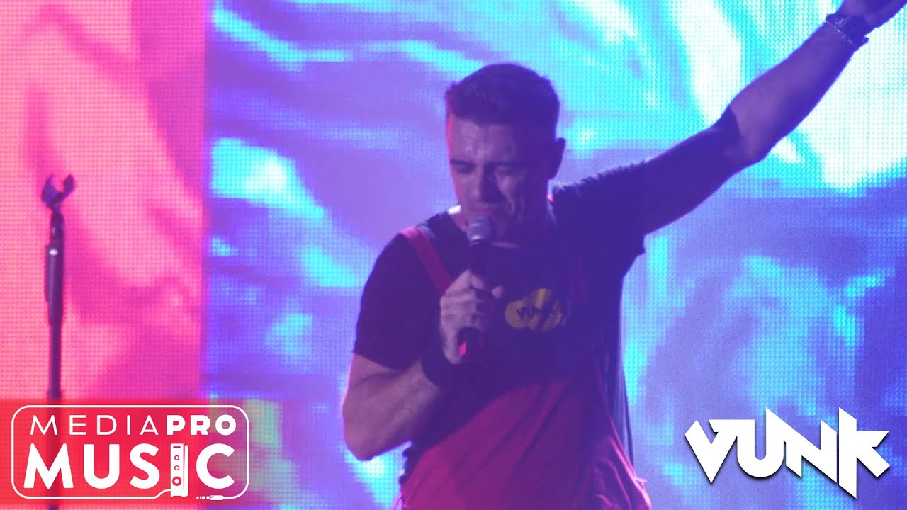 VUNK - Ajunge (Live @ Sala Polivalenta 2019) - YouTube