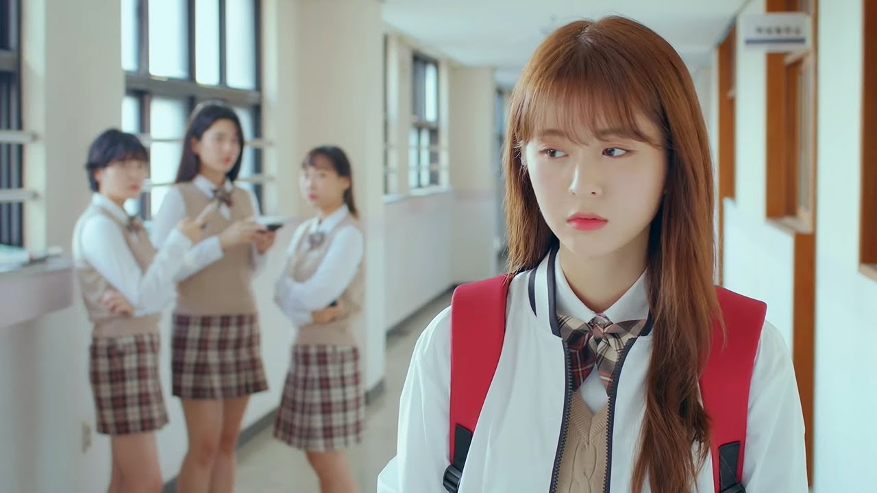 Student Transfers To New School To Escape Her Past, But Things Are Even ...