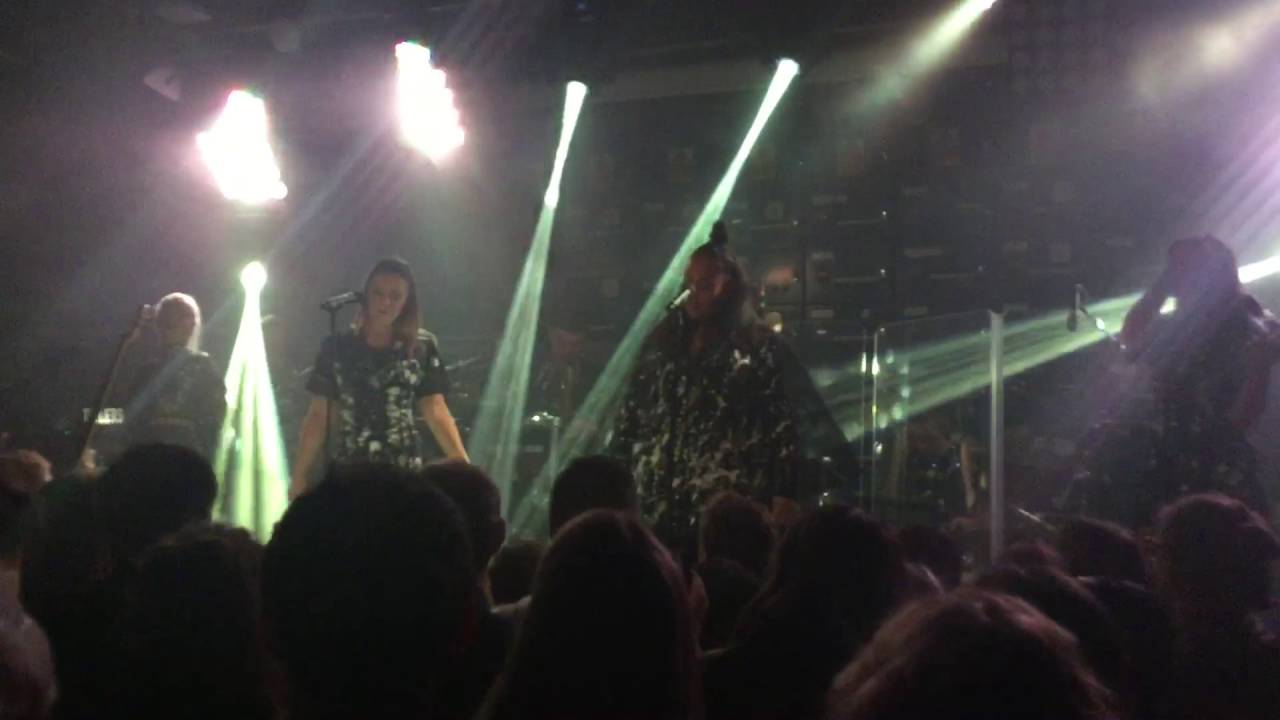 Clean Bandit- Dust Clears 21.10.16 - YouTube
