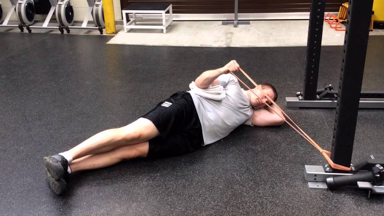 How To Do Lying Dumbbell External Shoulder Rotation: Muscles Worked ...