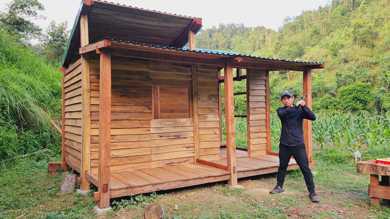 Building a Wooden Cabin | Off Grid Log Cabin The Forest. Wood Wall ...