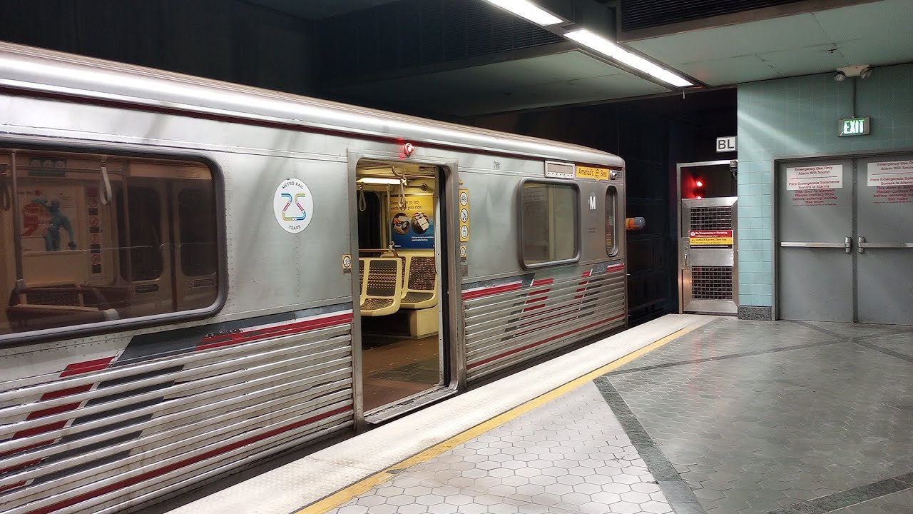 2000 LACMTA Breda A650 593 - YouTube