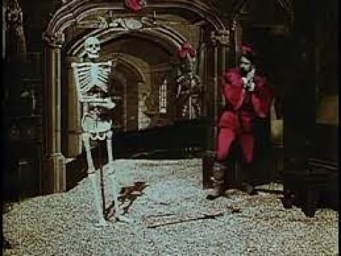 The Haunted Castle by Georges Méliès (1896) - YouTube