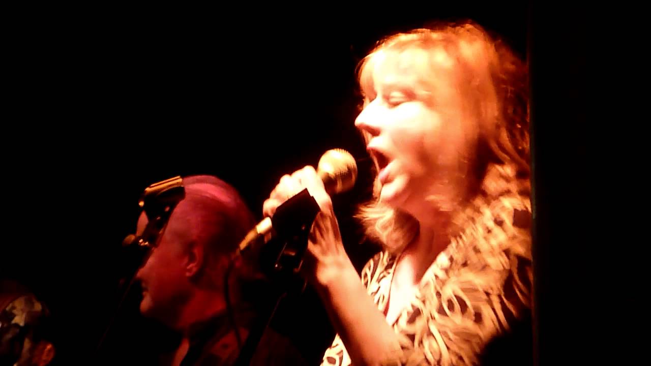 "Stop Your Sobbing" - Kast Off Kinks 2011 - YouTube